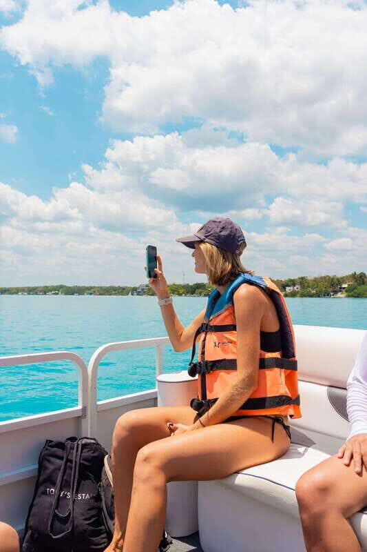 Bacalar: Lake of Seven Colors Pontoon Tour with Fruit - FAQ