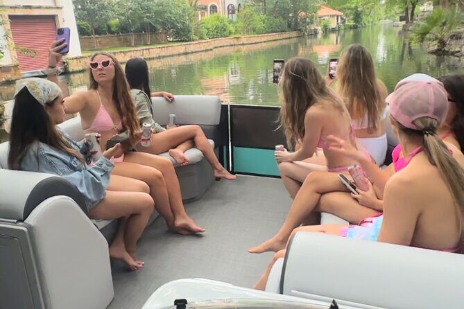 Bach Party Boat on Lake Austin 4 hours Up to 12 guests - Who Should Consider This Tour?