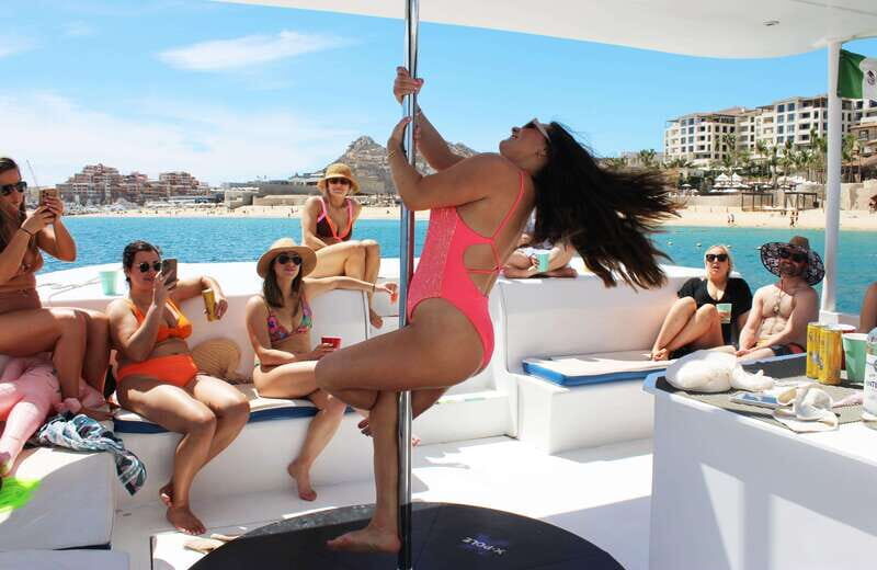 BACHELORETTE PARTY BOAT | Pole Dance Private Charter Boat - Key Points