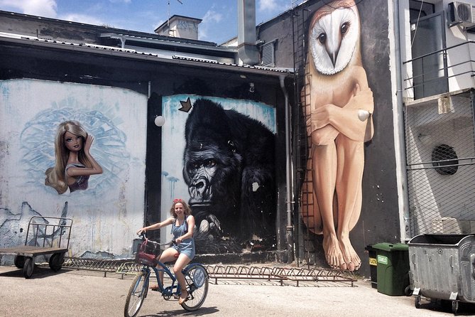 Back to Socialism Bike Tour - Biking Gear and Meeting Point