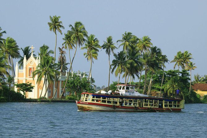 Backwaters of Kerala with Exotic Beaches - Key Points