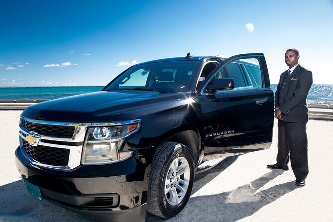 Bahamas Airport One Way Private Transportation (Departure Only) - Vehicle Options and Comfort Features