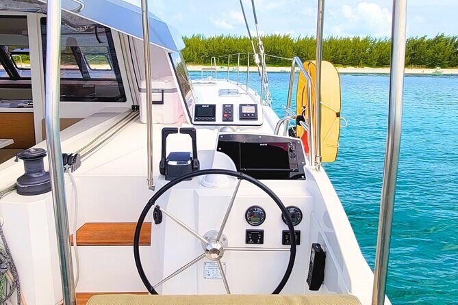 Bahamas All Inclusive Luxury Sailing Catamaran Charter - FAQ
