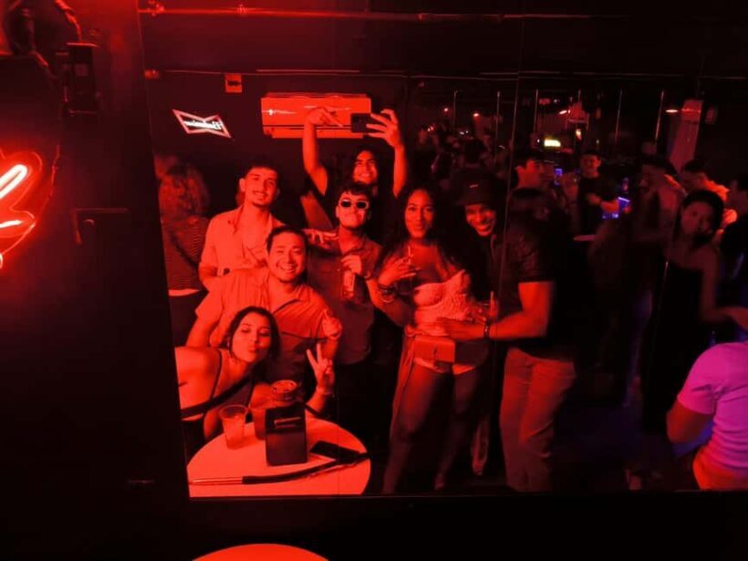 Bahamas: One night in Exclusive Rooftops and Secret Clubs - Key Points