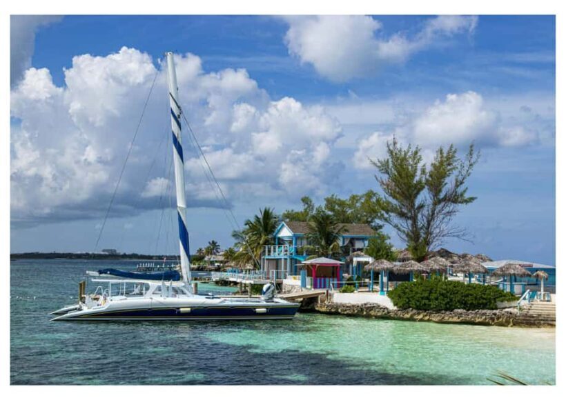 Bahamas: Swimming Pigs & Snorkeling Cruise with Lunch & Rum - Key Points