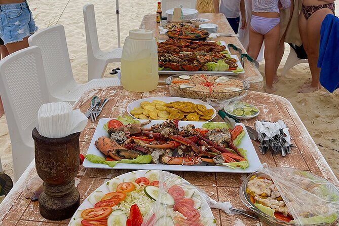 Bahía de las Águilas + The Bauxite Mine, ALL INCLUSIVE - The Itinerary in Detail