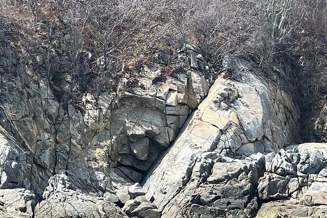 Bahías Experience with a visit to La India Beach - Exploring the Bays of Huatulco: The Core of the Tour