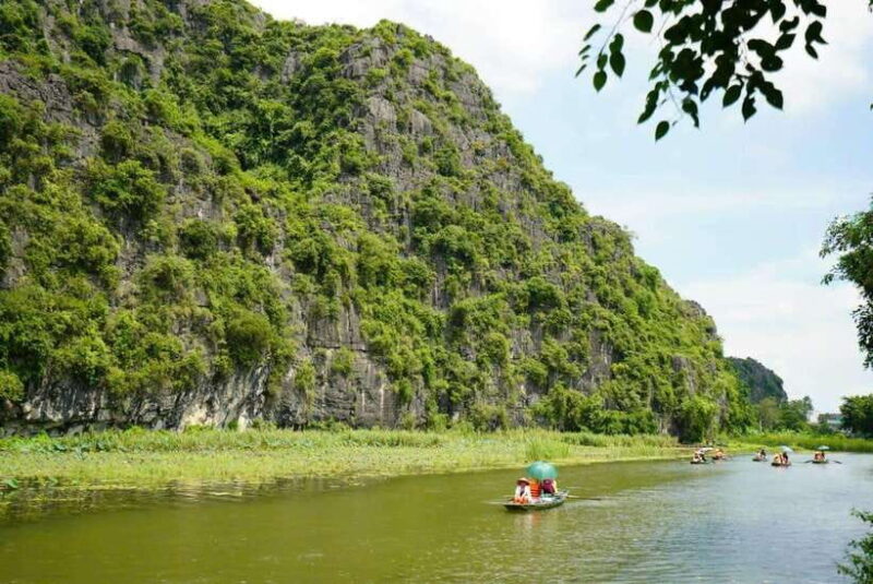 Bai Dinh - Trang An - Mua Cave Full Day - Climbing Mua Cave for Panoramic Views