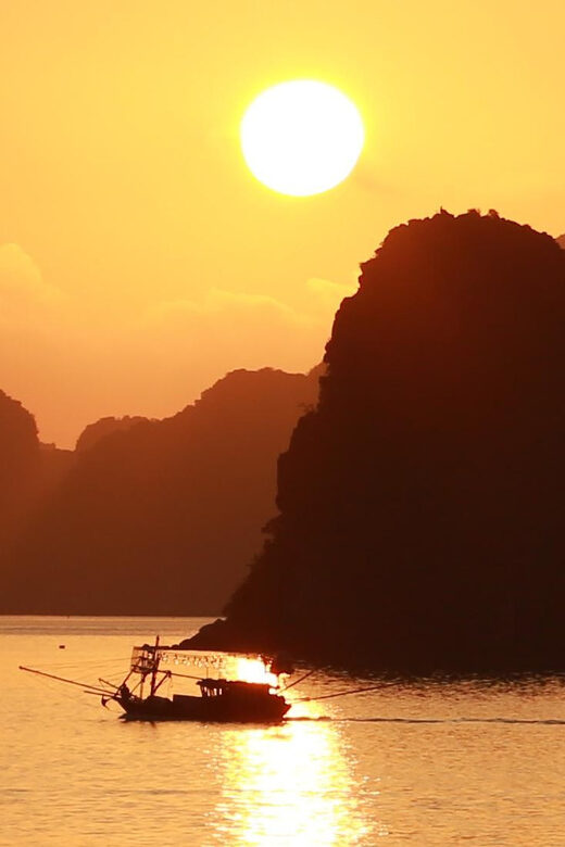 Bai Tu Long Bay 2 Days 1 Night With Renea Cruise - What’s Included and What To Consider