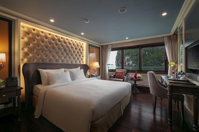 Bai Tu Long Bay Luxury Cruise 2D/1N: Kayaking & Swimming at the pristine places - An In-Depth Look at the Bai Tu Long Bay Luxury Cruise