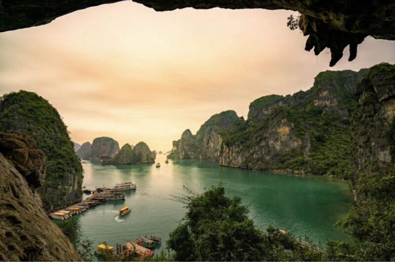 Bai Tu Long Bay Sail Away in 2D1N - Who Is This Tour Best Suited For?