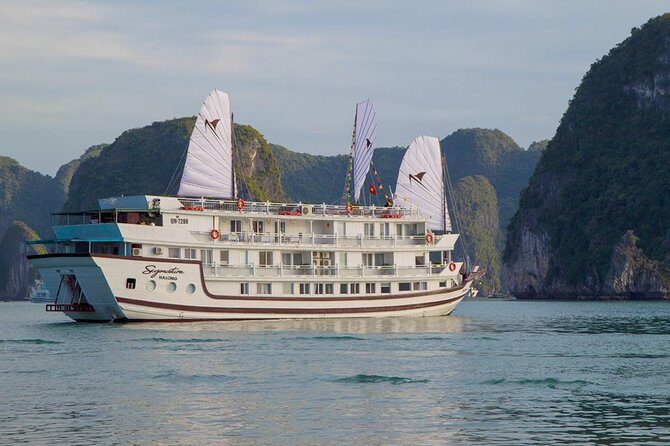 Bai Tu Long Luxury Cruises 2D/1N Tour: Kayaking, Swimming at the pristine places - The First Day: Cruising into Bai Tu Long Bay and Cultural Encounters
