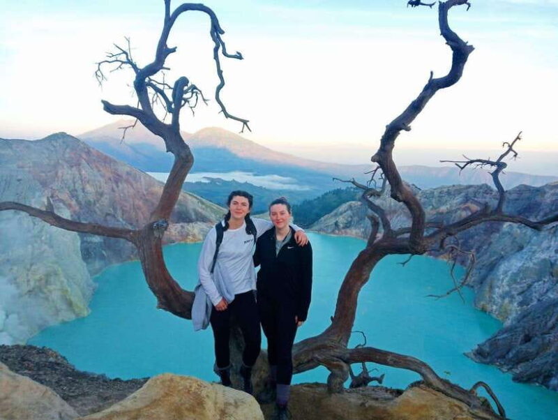 Bali : 3D Ijen Sunrise Mount Bromo Madakaripura Surabaya - Key Points