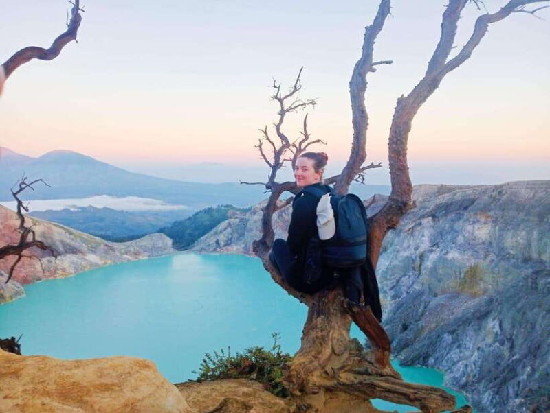 Bali : 3D Ijen Sunrise Mount Bromo Madakaripura Surabaya - The Bottom Line