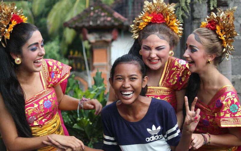 Bali : Balinese Dance Class for All Levels led by instructor - A Closer Look at the Balinese Dance Class Experience