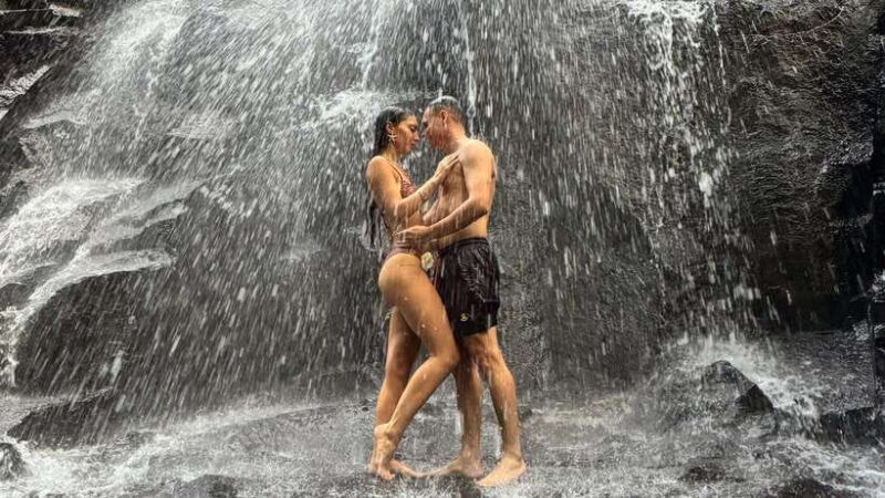 Bali: Batuan temple, Monkey Forest, Kato Lampo waterfall - Transportation, Group Size, and Practicalities