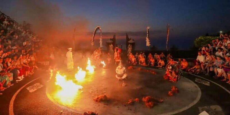 Bali: Beaches, Uluwatu Temple Sunset & Fire Kecak Dance Show - Transportation and Convenience