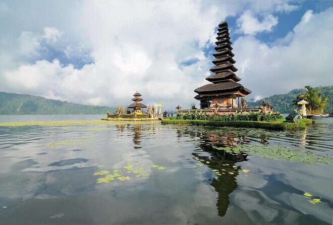 Bali Beratan Lakeside Eco Walking with Authentic Lunch - Key Points