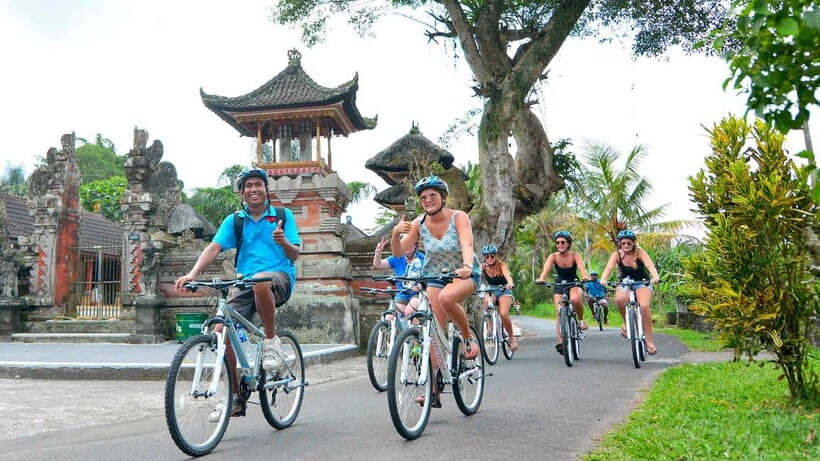 Bali Bike Adventures: The Ultimate Cycling Through Paradise - Exploring Bali on Two Wheels: An Honest Look