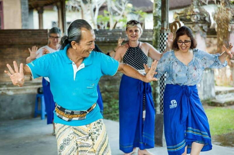Bali Experience: Dance, Purification, & Culinary Journey - Visiting a Traditional Balinese Family Compound