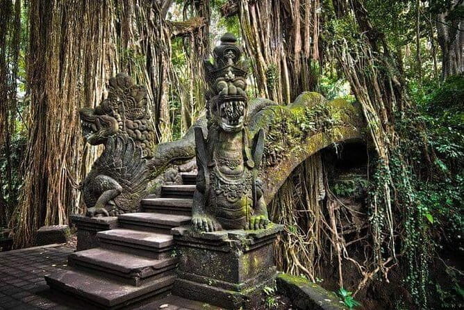 Bali : Full Day Traditional Village & Sightseeing - Key Points