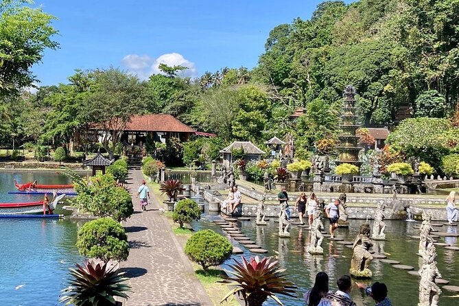 Bali Gate of Heaven Temple, Waterfall, Water Palace & Swing - The Sum Up
