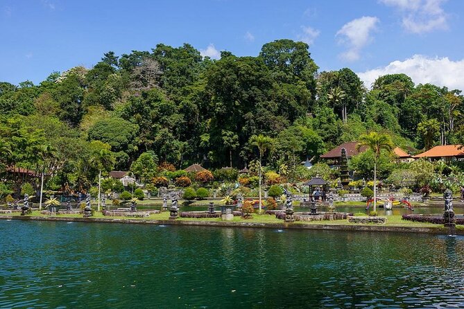 Bali Gate of Heaven Temple, Waterfall, Water Palace & Swing - FAQ