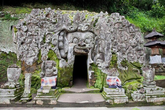 Bali Highlights Private Tour with Elephant Cave and Rice Field - Key Points