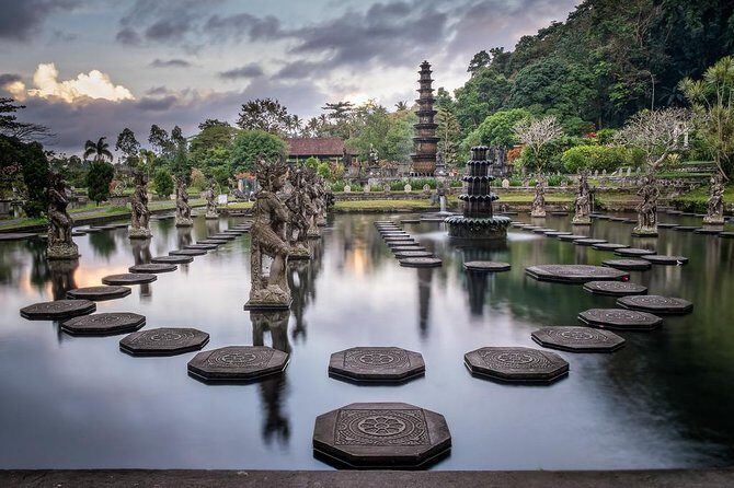 Bali Instagram Tour : Heaven Gate Tour - Tirta Gangga - Tukad Cepung Waterfalls - The Sum Up