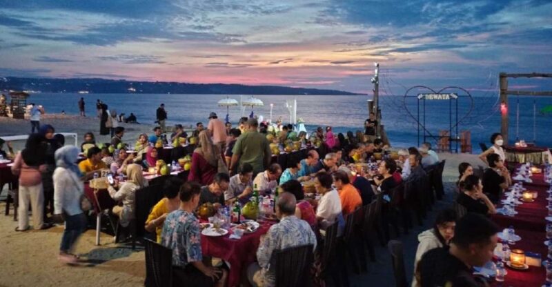 Bali: Jimbaran New Dewata Cafe Seafood Meal with Drinks - The Dining Experience and Menu