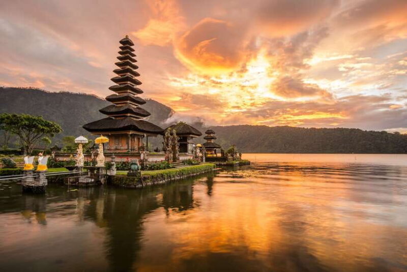 Bali: Lake Bratan, Handara Gate, Waterfall & Swing Tour - An Impressive Itinerary That Combines Nature and Culture