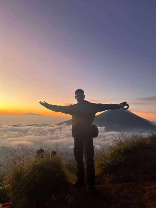 Bali: Mount Batur Sunrise Hike & Natural Hot Springs - Practical Tips for a Smooth Experience
