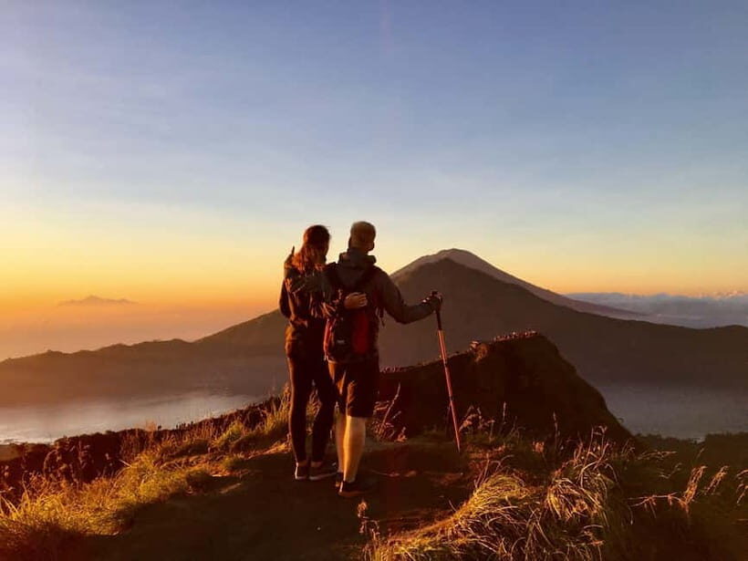 Bali: Mount Batur Sunrise Trek & Lake Batur Canoe Tour - The Itinerary: A Day of Contrasts and Natural Beauty