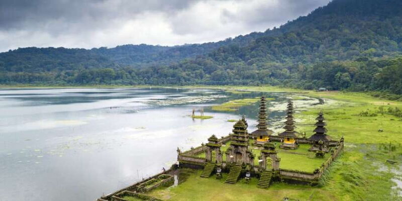 Bali: Munduk Waterfalls Trek, Twin Lakes and Temple Tour - Itinerary Breakdown: What to Expect