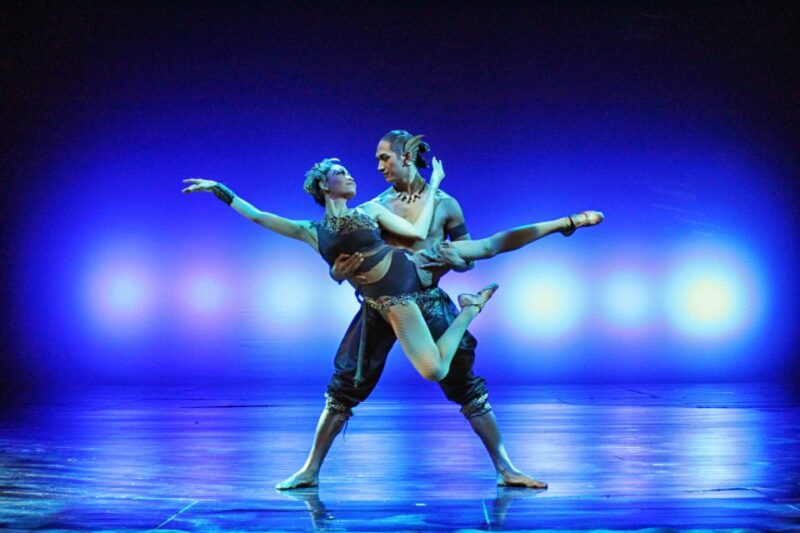Bali Nusa Dua Theatre: Devdan Show Tickets - Why This Show Works Well
