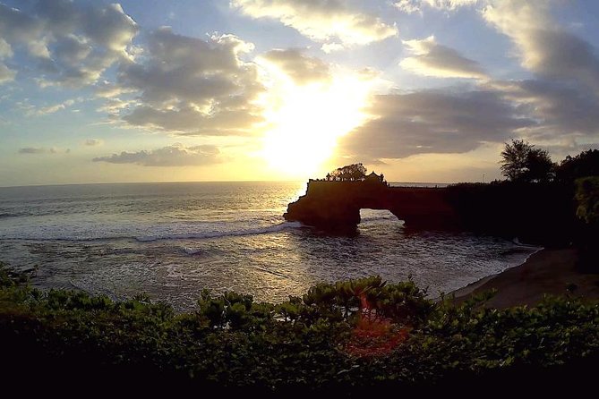 Bali Private Tour: Ulun danu Temple, Iconic Handara Gate & Tanah lot sunset. - Analyzing the Value: Is It Worth $57?