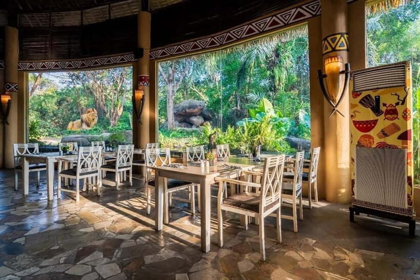 Bali: Safari Zoo and Ubud Palace and Market Day Tour - Practicalities and Logistics