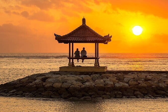 Bali Sanur Sunrise Cycling with Breakfast and Market Guided Tour - Key Points