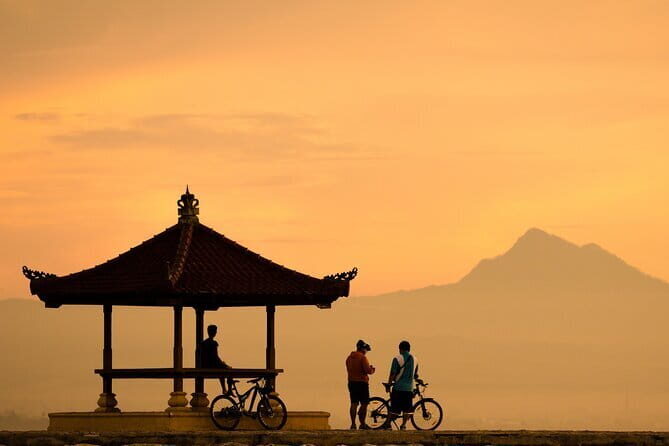 Bali Sanur Sunrise Cycling with Breakfast and Market Guided Tour - Authenticity and the Balance of Experience