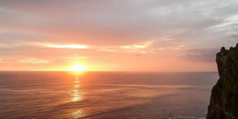 Bali Sunset: Uluwatu Temple, Kecak Dance and Jimbaran Bay - Logistics and Practical Details