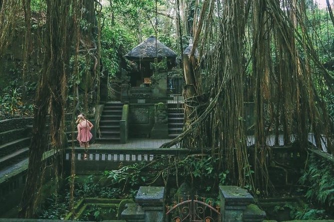 Bali Sunset: Uluwatu Temple - Kecak Dance- Jimbaran Bay - The Sum Up