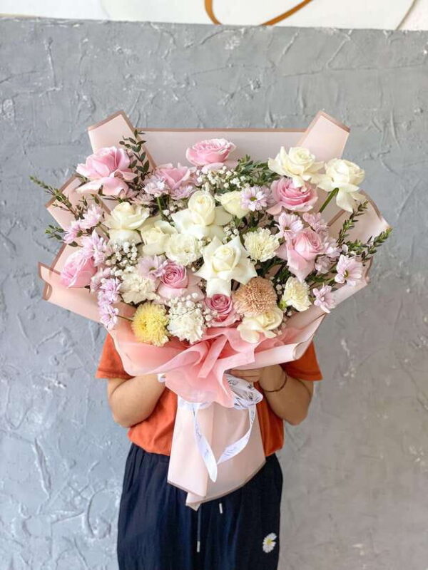 Bali: Surprise Gift Hand Bouquet for Your Loved Ones - Who Will Love This?