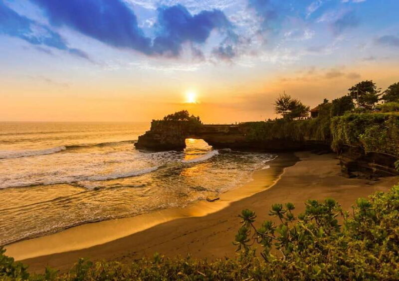 Bali: Taman Ayun and Tanah Lot Temple Sunset Tour - Key Points