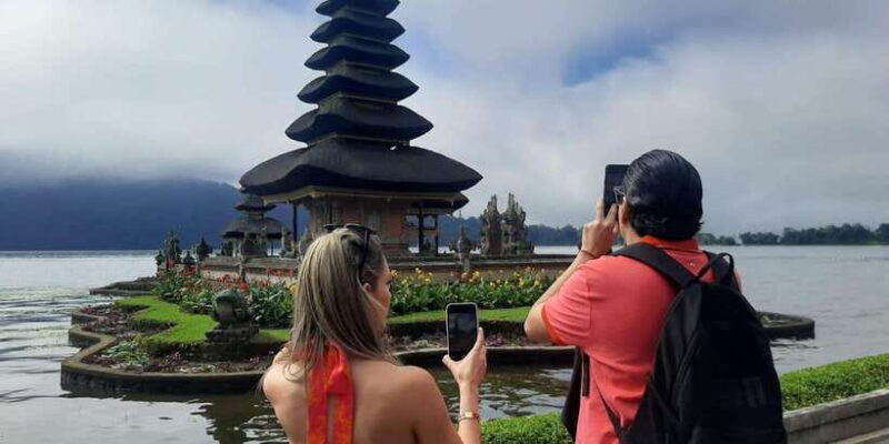 Bali: The Most Iconic Temple of Ulun Danu Beratan - Key Points