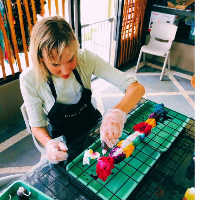 Bali: tie dye shirts, 5 minute curing process to take home. - Why This Tour Works Well