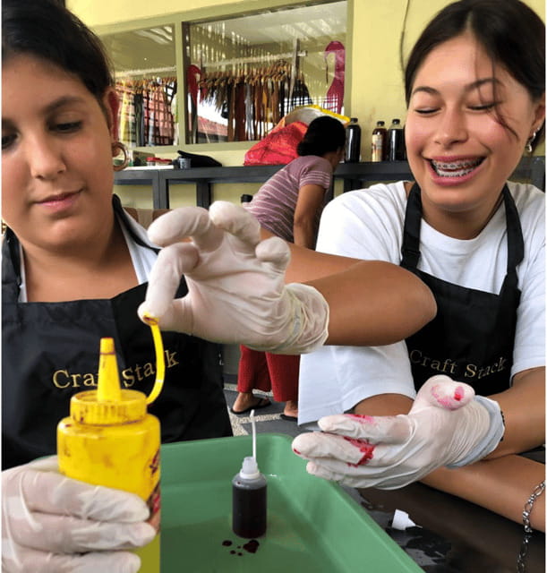 Bali: tie dye shirts, 5 minute curing process to take home. - Practical Details