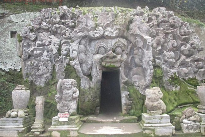 Bali Traditional Dance, Waterfall and Hindu temple with lunch - What Makes This Tour Stand Out