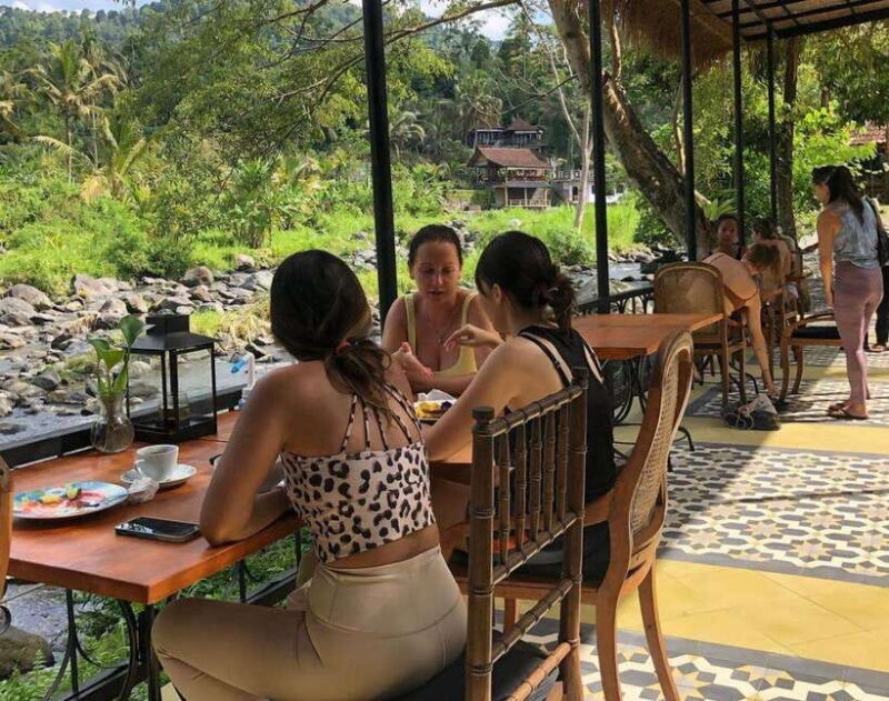 Bali: Traditional Villages, Salt Farm & Tirta Gangga Tour - Key Points