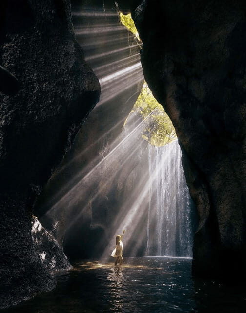 Bali: Trip to Tirta Gangga Palace and Tukad Cepung Waterfall - Lempuyang Temple: The Gates of Heaven