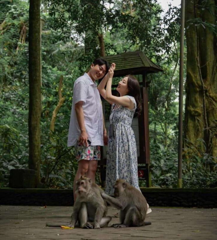 Bali: Ubud Monkey Forest, Coffee Plantation, and Market Tour - Each Stop in Detail